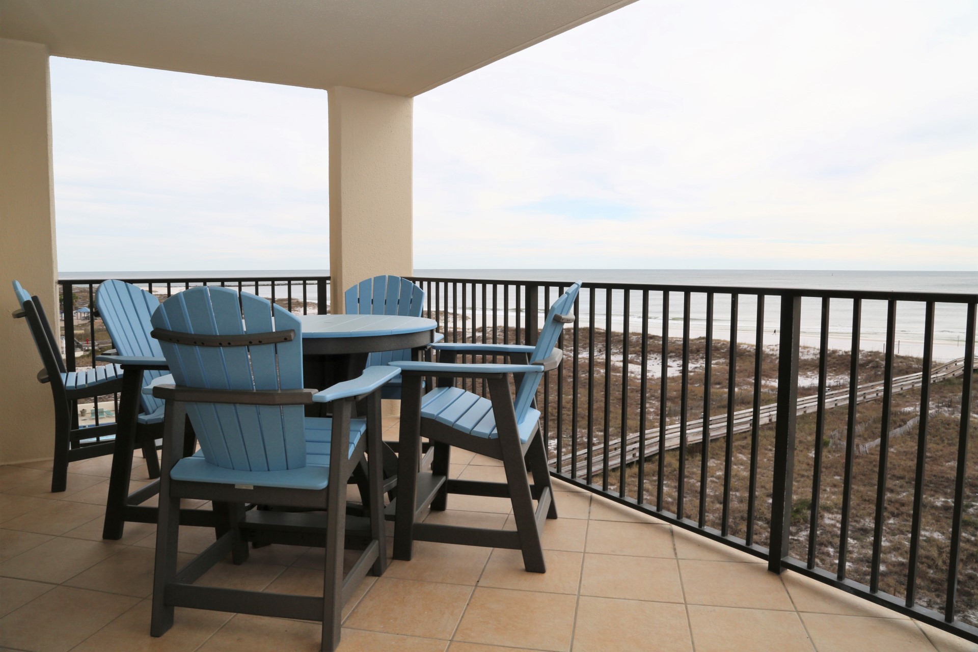 Phoenix VII - 503 - Gulf Front - FREE Wifi, Indoor/outdoor pools